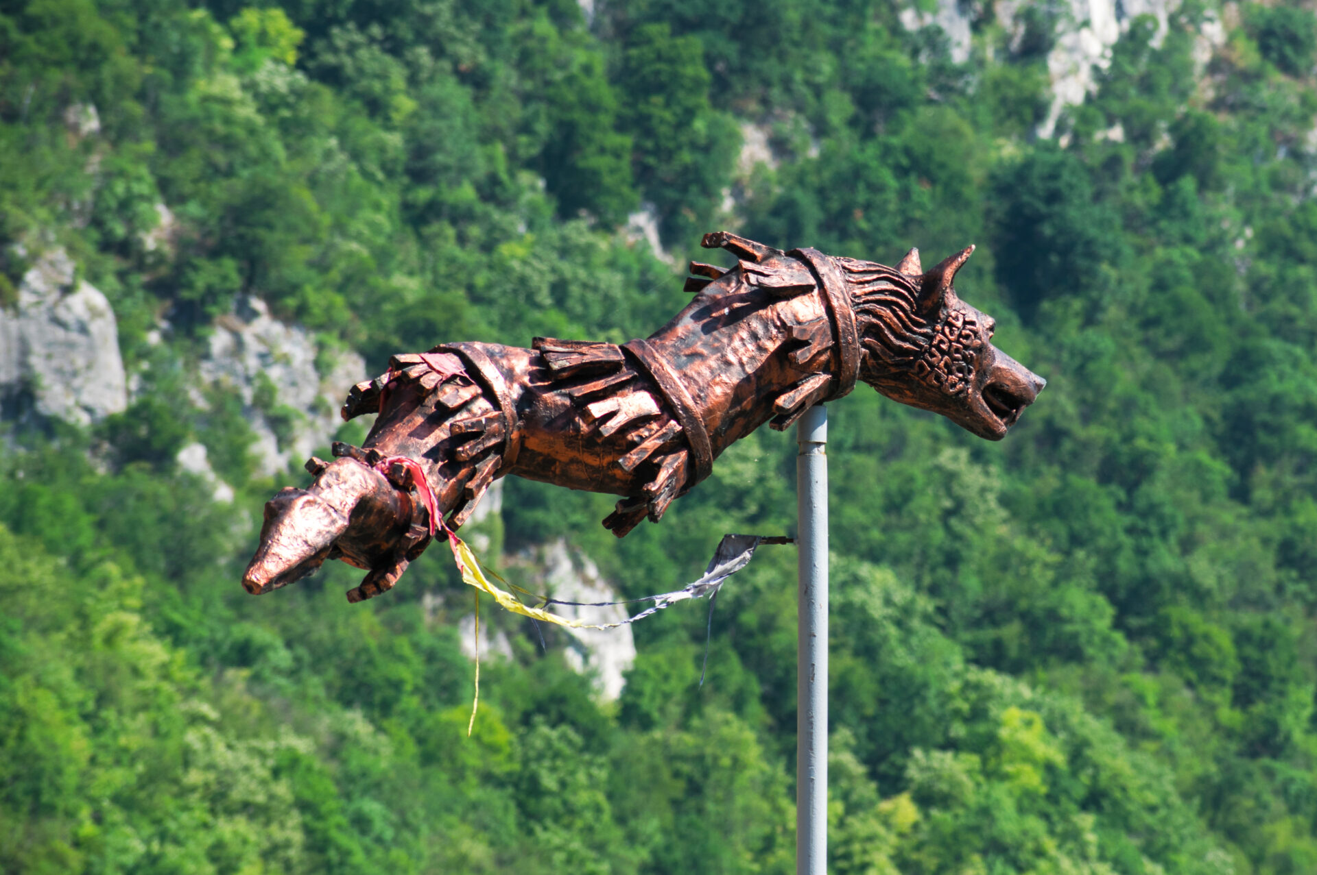 the beautiful Dacian women, and the birth of romania - A Country A Month